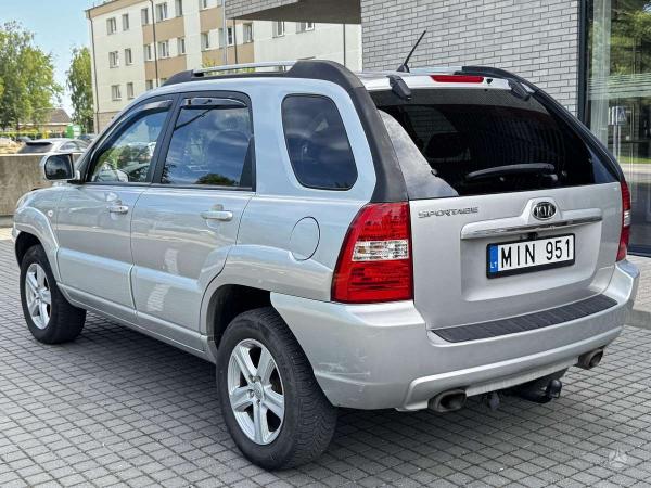 Pelēks Kia Sportage 2008 Ukmergė, ar dzinēja tilpumu 1.99 L un nobraukumu 356 tūkst. km par 2350 €, foto 4 vietnē AUTOMOTO.COM.LV