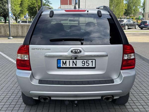 Pelēks Kia Sportage 2008 Ukmergė, ar dzinēja tilpumu 1.99 L un nobraukumu 356 tūkst. km par 2350 €, foto 5 vietnē AUTOMOTO.COM.LV