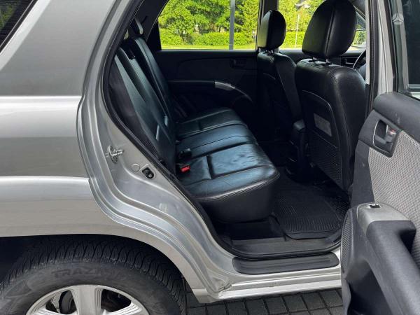 Pelēks Kia Sportage 2008 Ukmergė, ar dzinēja tilpumu 1.99 L un nobraukumu 356 tūkst. km par 2350 €, foto 8 vietnē AUTOMOTO.COM.LV