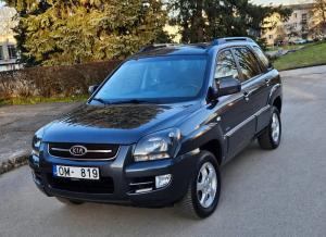Grey Kia Sportage 2008 in Jekabpils, with an engine capacity of 2.00 L and mileage of 186 thousand km for 4890 €, photo  on AUTOMOTO.COM.LV