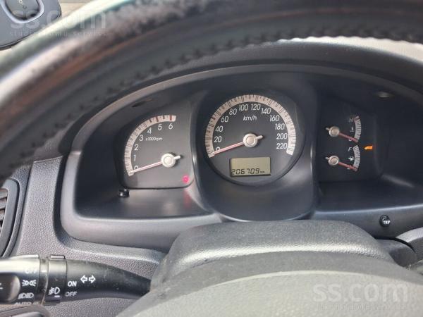 Grey Kia Sportage 2008 in Daugavpils, with an engine capacity of 2.00 L and mileage of 0 thousand km for 3700 €, photo 4 on AUTOMOTO.COM.LV
