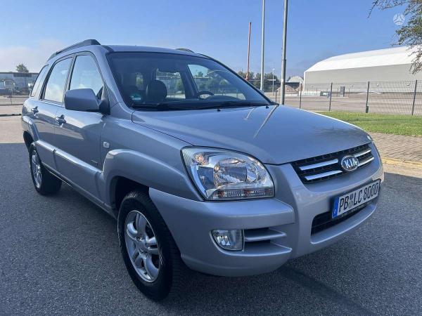 Grey Kia Sportage 2008 in Marijampole, with an engine capacity of 1.98 L and mileage of 191 thousand km for 3699 €, photo 2 on AUTOMOTO.COM.LV