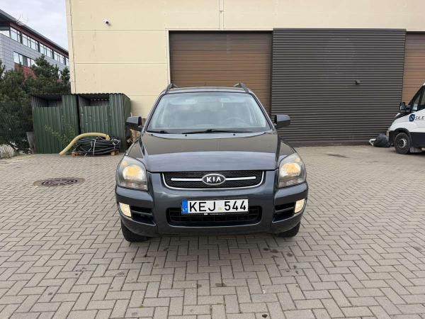 Pelēks Kia Sportage 2008 Viļņa, ar dzinēja tilpumu 1.99 L un nobraukumu 288 tūkst. km par 3000 €, foto 5 vietnē AUTOMOTO.COM.LV