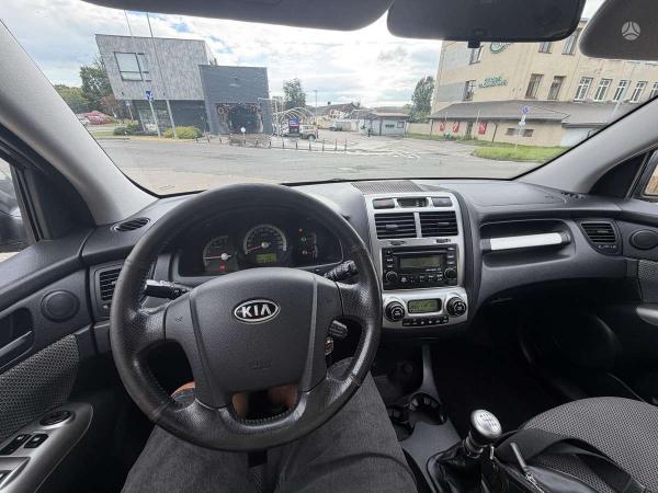 Pelēks Kia Sportage 2008 Viļņa, ar dzinēja tilpumu 1.99 L un nobraukumu 288 tūkst. km par 3000 €, foto 10 vietnē AUTOMOTO.COM.LV