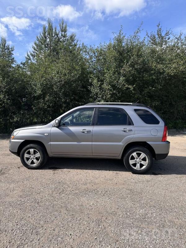 Серый Киа Sportage 2009 в Даугавпилс, объемом двигателя 2.00 л и пробегом 230 тыс. км за 4000 €, фото 3 на AUTOMOTO.COM.LV