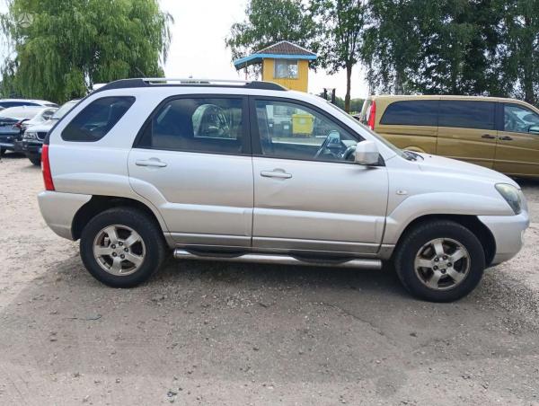 Серый Киа Sportage 2009 в Мариямполе, объемом двигателя 1.98 л и пробегом 280 тыс. км за 2700 €, фото 4 на AUTOMOTO.COM.LV