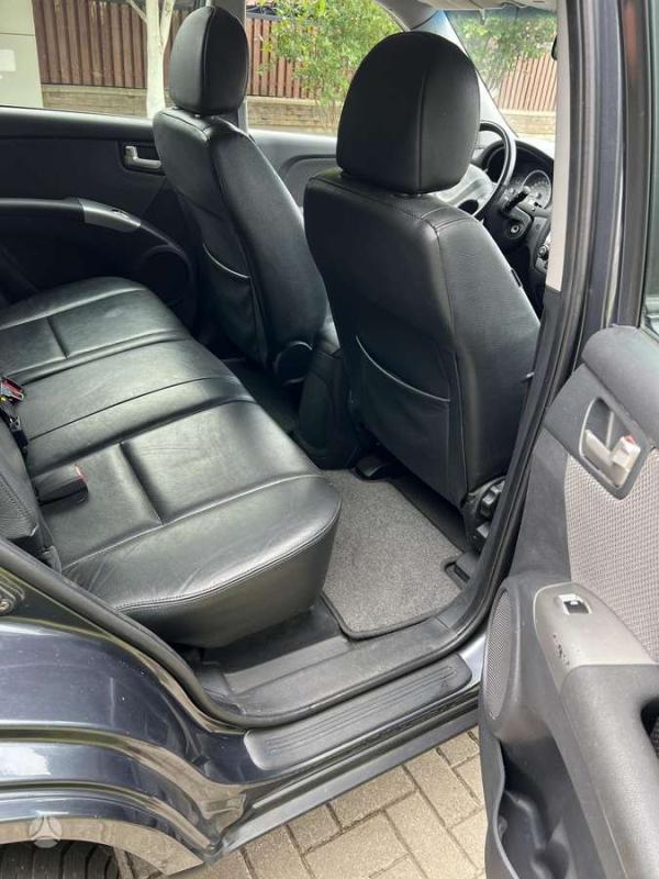 Grey Kia Sportage 2009 in Klaipeda, with an engine capacity of 1.99 L and mileage of 278 thousand km for 3450 €, photo 10 on AUTOMOTO.COM.LV