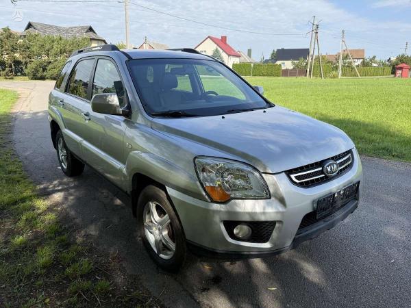 Kia Sportage 2009 in Marijampole on AUTOMOTO.COM.LV Grey Kia Sportage 2009 in Marijampole, with an engine capacity of 1.99 L and mileage of 254 thousand km for 2800 €, photo 8 on AUTOMOTO.COM.LV