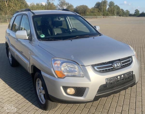 Kia Sportage 2009 in Marijampole on AUTOMOTO.COM.LV Grey Kia Sportage 2009 in Marijampole, with an engine capacity of 2.00 L and mileage of 184 thousand km for 4350 €, photo 3 on AUTOMOTO.COM.LV