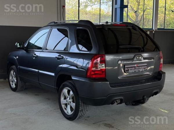 Серый Киа Sportage 2010 в Огре, объемом двигателя 2.00 л и пробегом 178 тыс. км за 4999 €, фото 6 на AUTOMOTO.COM.LV