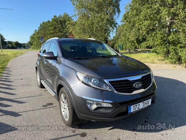 Grey Kia Sportage 2010 in Tallinn, with an engine capacity of 1.60 L and mileage of 171 thousand km for 4000 €, photo 1 on AUTOMOTO.COM.LV