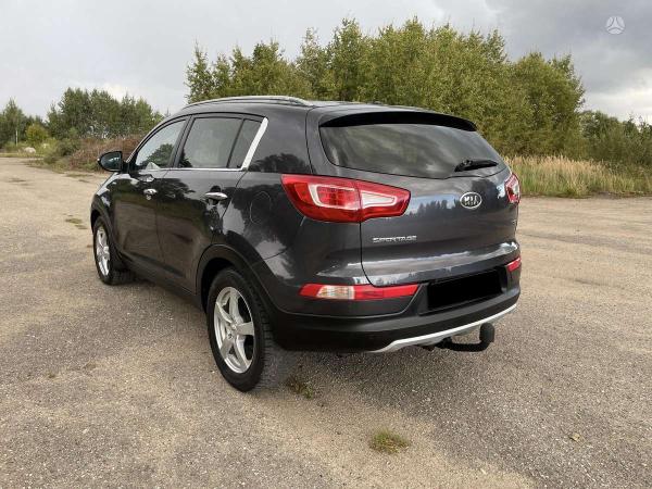 Pelēks Kia Sportage 2010 Ukmergė, ar dzinēja tilpumu 2.00 L un nobraukumu 207 tūkst. km par 5600 €, foto 8 vietnē AUTOMOTO.COM.LV