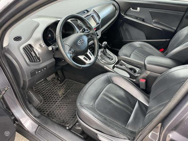 Pelēks Kia Sportage 2010 Ukmergė, ar dzinēja tilpumu 2.00 L un nobraukumu 207 tūkst. km par 5600 €, foto 10 vietnē AUTOMOTO.COM.LV