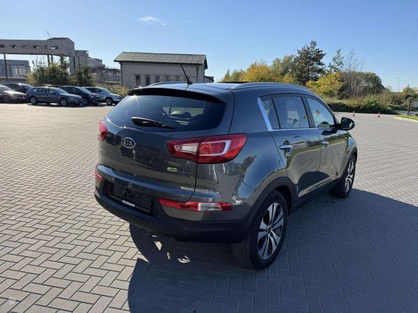 Kia Sportage 2010 Telšiai vietnē Pelēks Kia Sportage 2010 Telšiai, ar dzinēja tilpumu 1.69 L un nobraukumu 255 tūkst. km par 6200 €, foto 9 vietnē AUTOMOTO.COM.LV