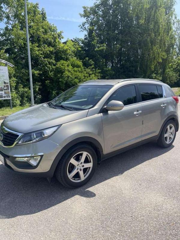 Pelēks Kia Sportage 2011 Viļņa, ar dzinēja tilpumu 1.59 L un nobraukumu 168 tūkst. km par 5800 €, foto 5 vietnē AUTOMOTO.COM.LV
