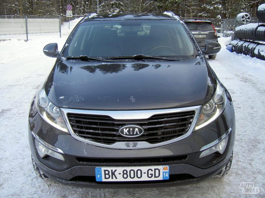 Pelēks Kia Sportage 2011 Viļņa, ar dzinēja tilpumu 1.70 L un nobraukumu 191 tūkst. km par 6299 €, foto 2 vietnē AUTOMOTO.COM.LV