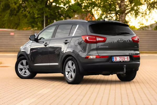 Pelēks Kia Sportage 2011 Jelgava, ar dzinēja tilpumu 2.00 L un nobraukumu 234 tūkst. km par 7900 €, foto 4 vietnē AUTOMOTO.COM.LV