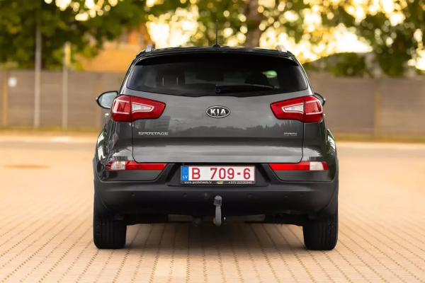 Pelēks Kia Sportage 2011 Jelgava, ar dzinēja tilpumu 2.00 L un nobraukumu 234 tūkst. km par 7900 €, foto 6 vietnē AUTOMOTO.COM.LV