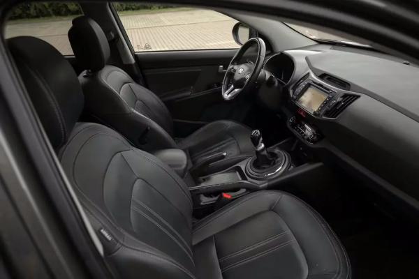 Pelēks Kia Sportage 2011 Jelgava, ar dzinēja tilpumu 2.00 L un nobraukumu 234 tūkst. km par 7900 €, foto 10 vietnē AUTOMOTO.COM.LV