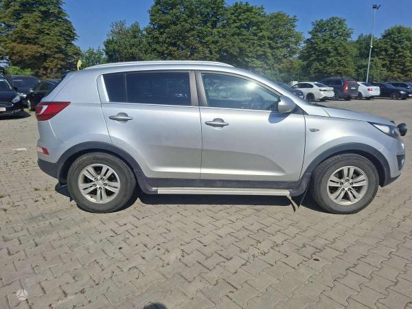 Pelēks Kia Sportage 2011 Kauņa, ar dzinēja tilpumu 1.69 L un nobraukumu 320 tūkst. km par 4499 €, foto 5 vietnē AUTOMOTO.COM.LV