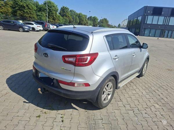 Pelēks Kia Sportage 2011 Kauņa, ar dzinēja tilpumu 1.69 L un nobraukumu 320 tūkst. km par 4499 €, foto 6 vietnē AUTOMOTO.COM.LV