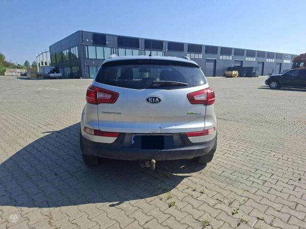 Pelēks Kia Sportage 2011 Kauņa, ar dzinēja tilpumu 1.69 L un nobraukumu 320 tūkst. km par 4499 €, foto 7 vietnē AUTOMOTO.COM.LV