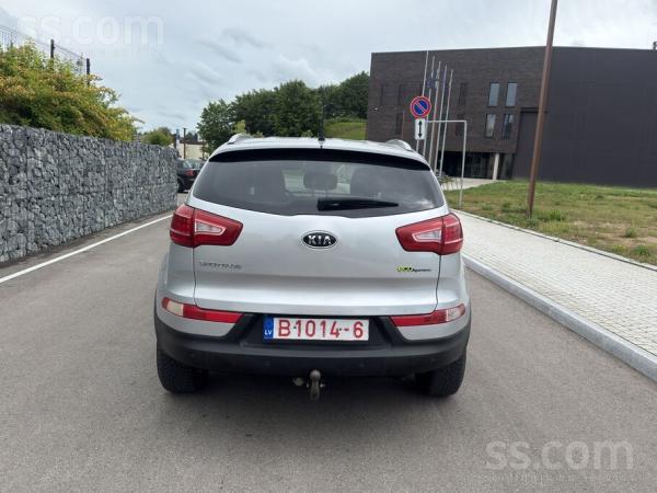 Серый Киа Sportage 2011 в Резекне, объемом двигателя 1.70 л и пробегом 263 тыс. км за 6500 €, фото 5 на AUTOMOTO.COM.LV