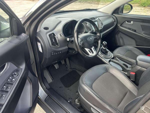 Серый Киа Sportage 2011 в Алитус, объемом двигателя 1.59 л и пробегом 249 тыс. км за 6900 €, фото 10 на AUTOMOTO.COM.LV