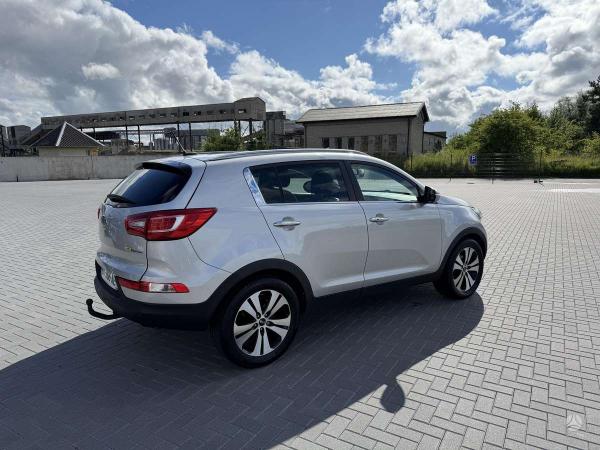Pelēks Kia Sportage 2011 Telšiai, ar dzinēja tilpumu 1.69 L un nobraukumu 230 tūkst. km par 7200 €, foto 7 vietnē AUTOMOTO.COM.LV