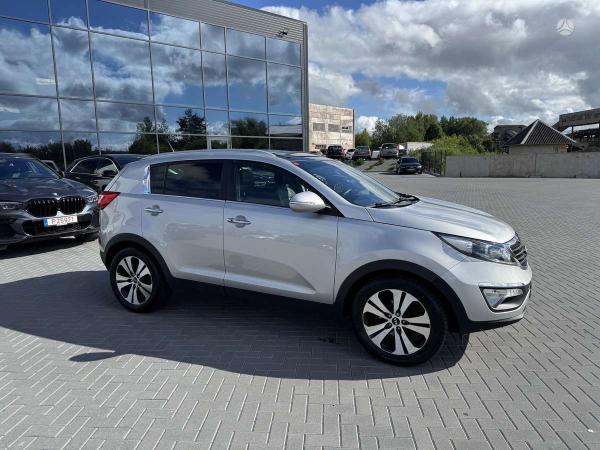 Pelēks Kia Sportage 2011 Telšiai, ar dzinēja tilpumu 1.69 L un nobraukumu 230 tūkst. km par 7200 €, foto 8 vietnē AUTOMOTO.COM.LV