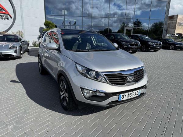 Pelēks Kia Sportage 2011 Telšiai, ar dzinēja tilpumu 1.69 L un nobraukumu 230 tūkst. km par 7200 €, foto 9 vietnē AUTOMOTO.COM.LV