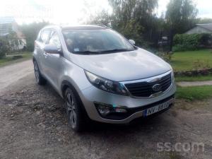 Grey Kia Sportage 2011 in Daugavpils, with an engine capacity of 1.70 L and mileage of 321 thousand km for 5700 €, photo  on AUTOMOTO.COM.LV
