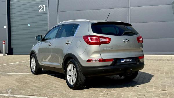 Grey Kia Sportage 2011 in Vilnius, with an engine capacity of 1.99 L and mileage of 340 thousand km for 4990 €, photo 4 on AUTOMOTO.COM.LV