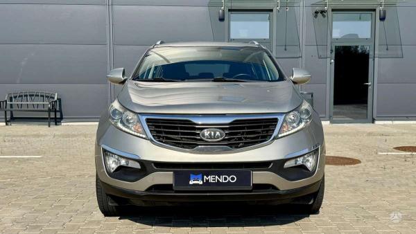 Grey Kia Sportage 2011 in Vilnius, with an engine capacity of 1.99 L and mileage of 340 thousand km for 4990 €, photo 7 on AUTOMOTO.COM.LV