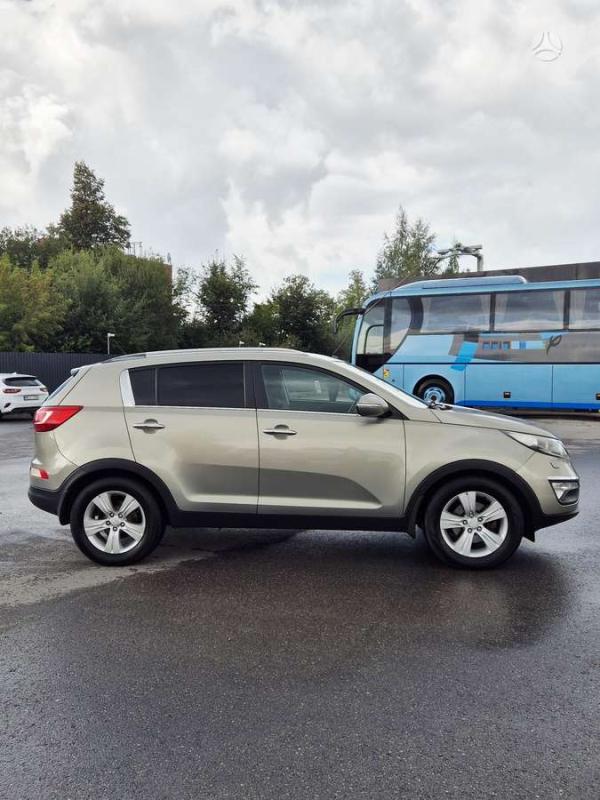 Серый Киа Sportage 2011 в Каунас, объемом двигателя 2.00 л и пробегом 307 тыс. км за 5000 €, фото 5 на AUTOMOTO.COM.LV