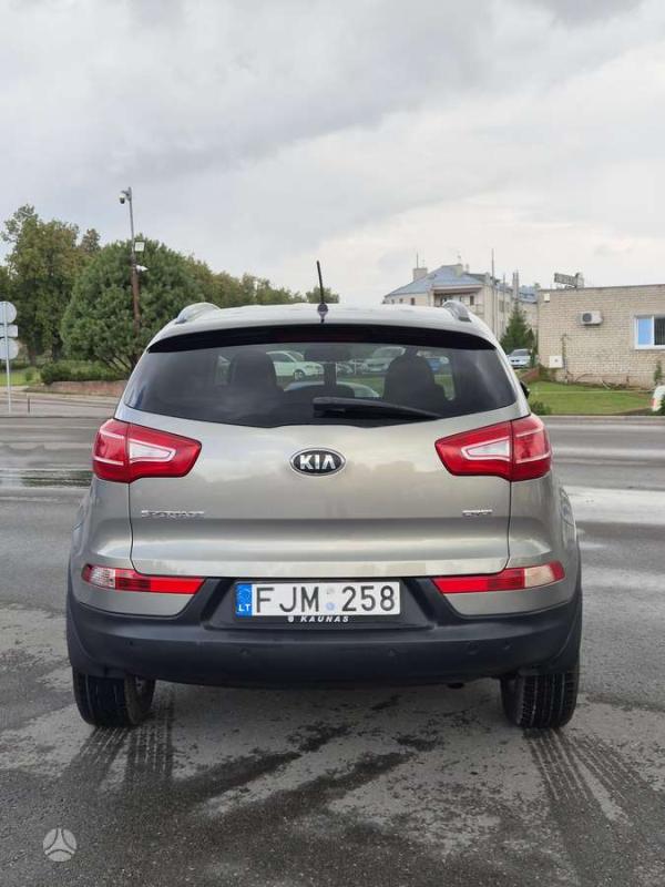 Серый Киа Sportage 2011 в Каунас, объемом двигателя 2.00 л и пробегом 307 тыс. км за 5000 €, фото 6 на AUTOMOTO.COM.LV