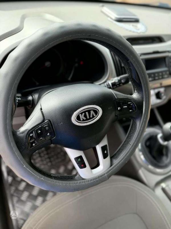 Серый Киа Sportage 2011 в Вильнюс, объемом двигателя 1.69 л и пробегом 329 тыс. км за 6550 €, фото 6 на AUTOMOTO.COM.LV