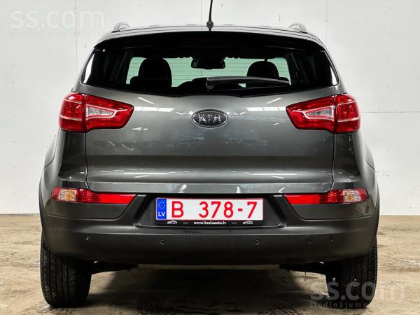 Grey Kia Sportage 2011 in Jurmala, with an engine capacity of 1.60 L and mileage of 220 thousand km for 7450 €, photo 11 on AUTOMOTO.COM.LV