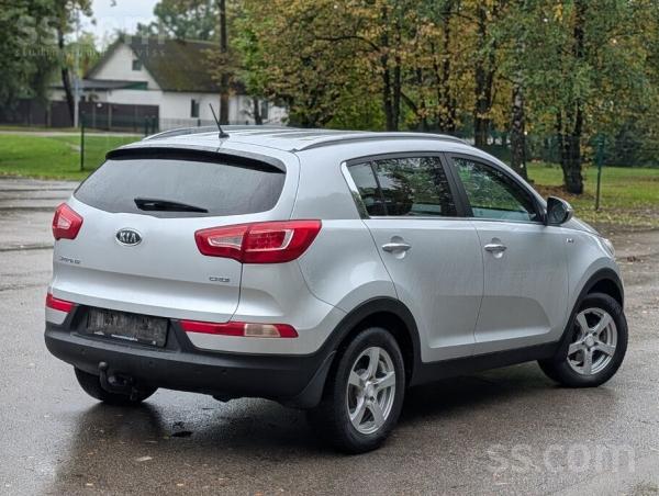 Grey Kia Sportage 2011 in Jurmala, with an engine capacity of 2.00 L and mileage of 0 thousand km for 5250 €, photo 4 on AUTOMOTO.COM.LV