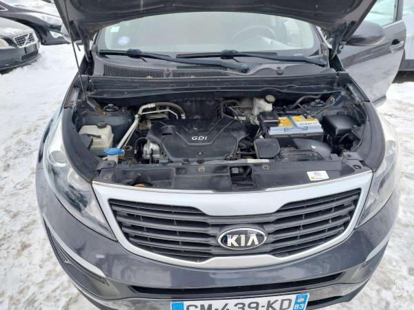 Grey Kia Sportage 2012 in Utena, with an engine capacity of 1.59 L and mileage of 200 thousand km for 5700 €, photo 8 on AUTOMOTO.COM.LV