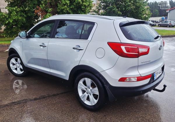 Grey Kia Sportage 2012 in Radviliskis, with an engine capacity of 2.00 L and mileage of 233 thousand km for 6900 €, photo 9 on AUTOMOTO.COM.LV