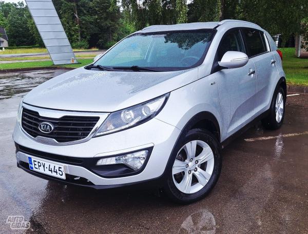 Grey Kia Sportage 2012 in Radviliskis, with an engine capacity of 2.00 L and mileage of 233 thousand km for 6900 €, photo 4 on AUTOMOTO.COM.LV
