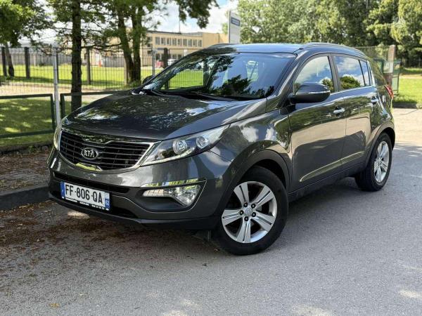 Pelēks Kia Sportage 2012 Tauragė, ar dzinēja tilpumu 1.69 L un nobraukumu 245 tūkst. km par 5500 €, foto 1 vietnē AUTOMOTO.COM.LV