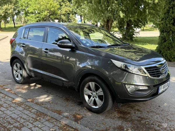 Pelēks Kia Sportage 2012 Tauragė, ar dzinēja tilpumu 1.69 L un nobraukumu 245 tūkst. km par 5500 €, foto 4 vietnē AUTOMOTO.COM.LV