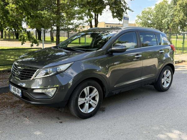 Pelēks Kia Sportage 2012 Tauragė, ar dzinēja tilpumu 1.69 L un nobraukumu 245 tūkst. km par 5500 €, foto 8 vietnē AUTOMOTO.COM.LV