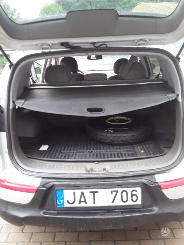Pelēks Kia Sportage 2012 Viļņa, ar dzinēja tilpumu 2.36 L un nobraukumu 250 tūkst. km par 5100 €, foto 4 vietnē AUTOMOTO.COM.LV
