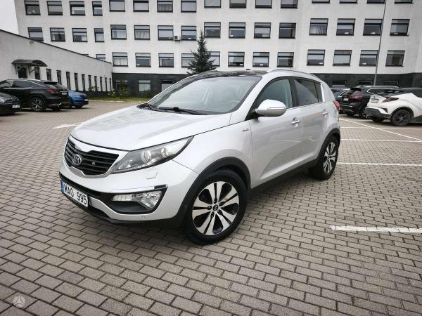 Pelēks Kia Sportage 2012 Viļņa, ar dzinēja tilpumu 2.00 L un nobraukumu 297 tūkst. km par 5500 €, foto 1 vietnē AUTOMOTO.COM.LV