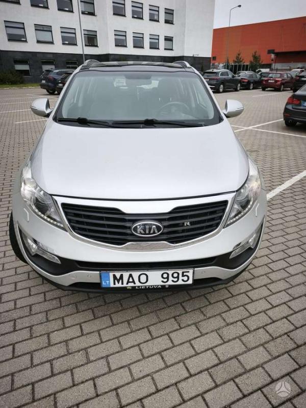 Pelēks Kia Sportage 2012 Viļņa, ar dzinēja tilpumu 2.00 L un nobraukumu 297 tūkst. km par 5500 €, foto 2 vietnē AUTOMOTO.COM.LV