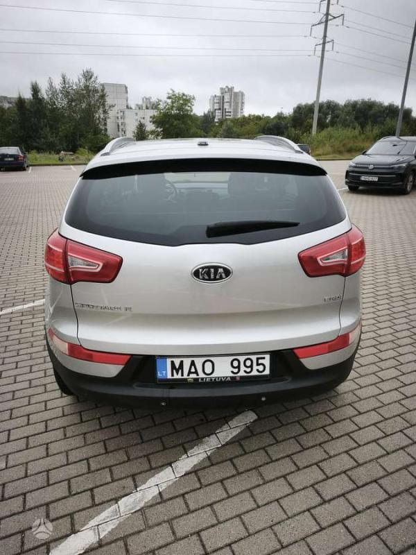 Pelēks Kia Sportage 2012 Viļņa, ar dzinēja tilpumu 2.00 L un nobraukumu 297 tūkst. km par 5500 €, foto 6 vietnē AUTOMOTO.COM.LV