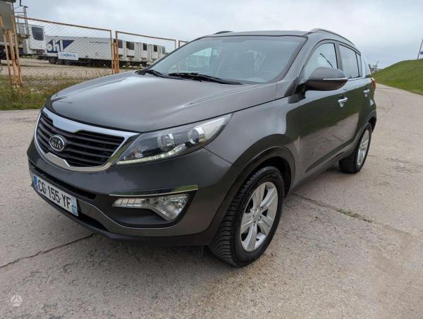 Pelēks Kia Sportage 2012 Viļņa, ar dzinēja tilpumu 1.69 L un nobraukumu 225 tūkst. km par 5900 €, foto 1 vietnē AUTOMOTO.COM.LV
